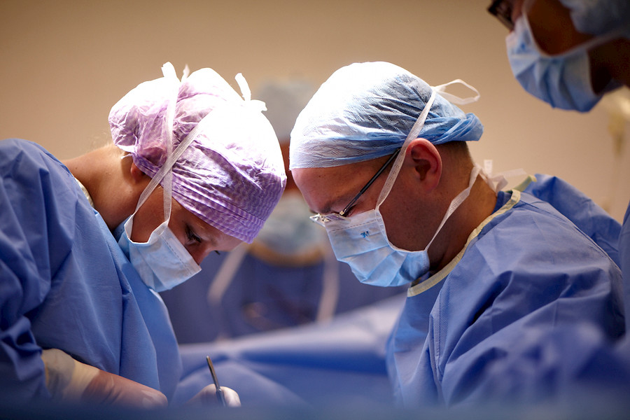 Plasma proteomics based sub-phenotypes in coronary artery disease are ...